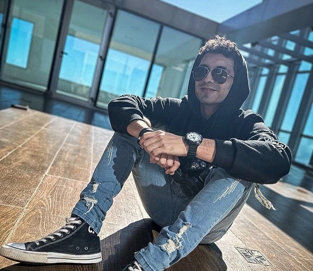 Nico Zorry, un genio creativo con un toque de diversión